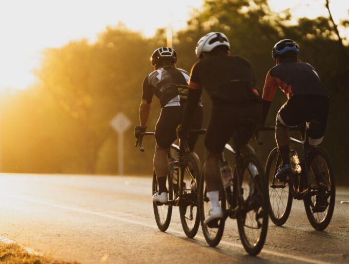 A Beginner's Guide to Group Cycling Riding - Change Cycling Now